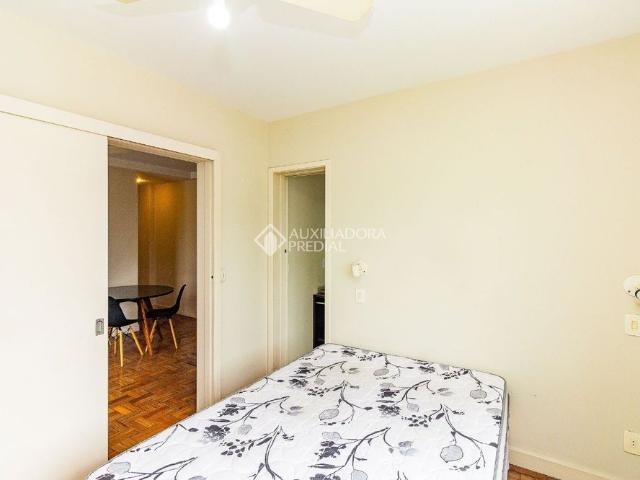 Apartamento com 1 quarto e 76m² para alugar em Independência, Porto Alegre