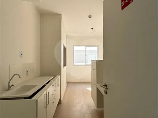 Apartamento com 1 Quarto e 1 banheiro à Venda, 17 m² por R$ 200.000