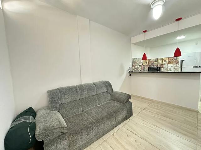 Apartamento com 1 Quarto e 1 banheiro à Venda, 38 m² por R$ 195.000