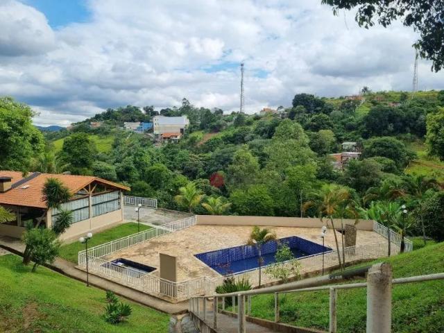 Apartamento com 1 Quarto e 1 banheiro à Venda, 45 m² por R$ 180.000