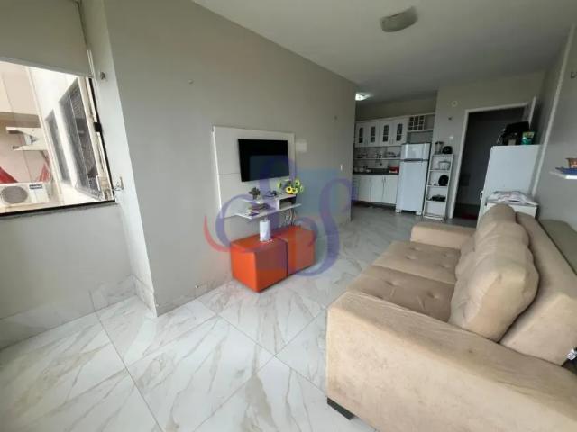 Apartamento com 1 Quarto e 1 banheiro à Venda, 48 m² por R$ 295.000