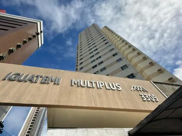 Apartamento com 1 Quarto e 1 banheiro à Venda, 49 m² por R$ 295.000
