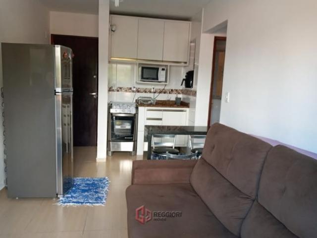 Apartamento com 1 Quarto e 1 banheiro à Venda, 49 m² por R$ 350.000