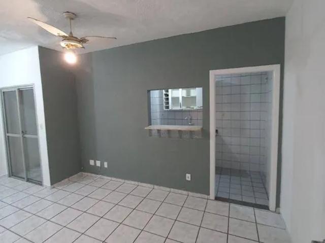 Apartamento com 1 Quarto e 1 banheiro à Venda, 50 m² por R$ 215.000