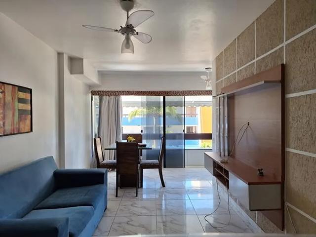 Apartamento com 1 Quarto e 1 banheiro à Venda, 53 m² por R$ 280.000