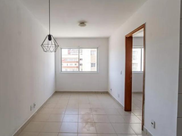 Apartamento com 1 Quarto e 1 banheiro para Alugar, 30 m² por R$ 900/Mês