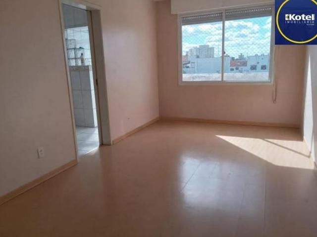 Apartamento com 1 quarto e 1 vaga de garagem no Bairro Sarandí