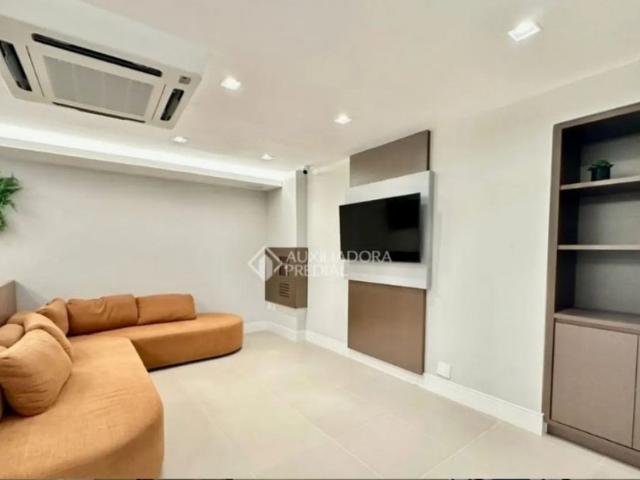 Apartamento com 1 quarto e 20m² para alugar em Trindade, Florianópolis