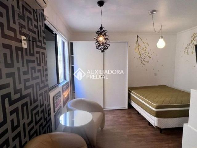 Apartamento com 1 quarto e 26m² para alugar em Jurerê, Florianópolis