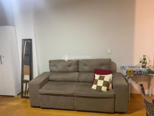 Apartamento com 1 quarto e 29m² para alugar em Cidade Baixa, Porto Alegre