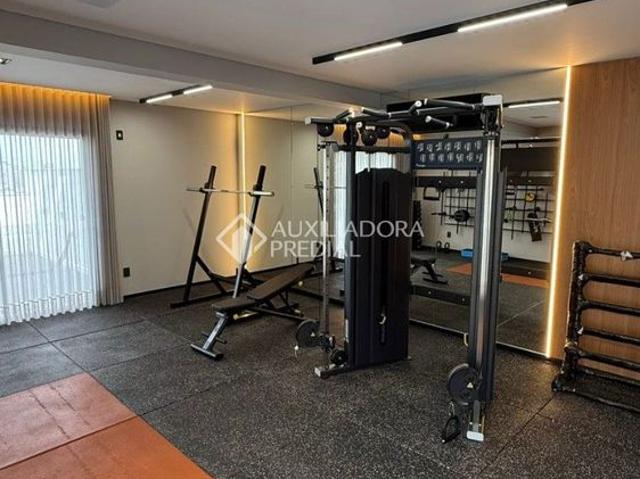 Apartamento com 1 quarto e 30m² para alugar em Centro, Florianópolis
