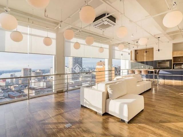 Apartamento com 1 quarto e 30m² para alugar em Centro Histórico, Porto Alegre
