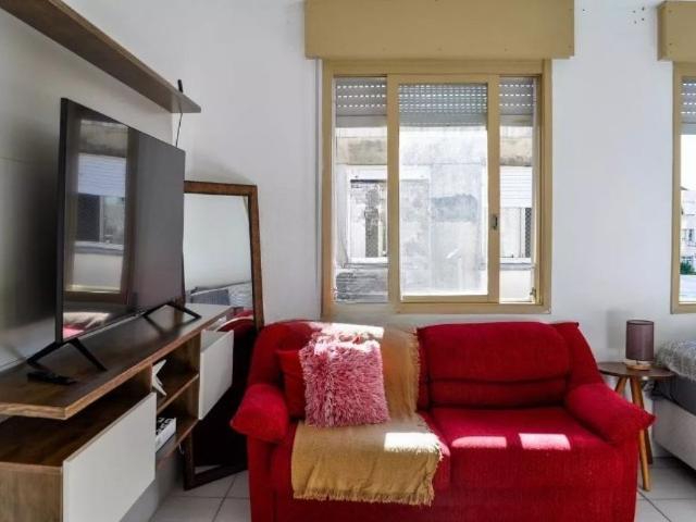 Apartamento com 1 quarto e 30m² para alugar em Cidade Baixa, Porto Alegre