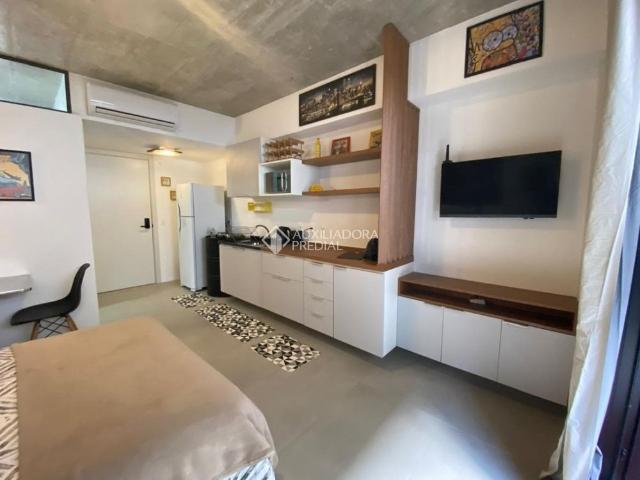 Apartamento com 1 quarto e 36m² para alugar em Menino Deus, Porto Alegre