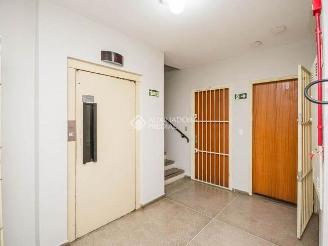 Apartamento com 1 quarto e 39m² para alugar em Azenha, Porto Alegre