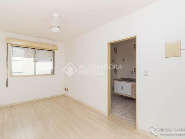 Apartamento com 1 quarto e 39m² para alugar em Santa Tereza, Porto Alegre