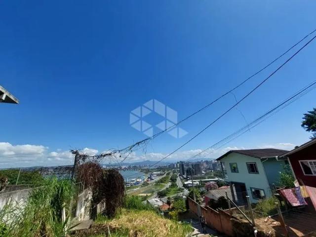 Apartamento com 1 Quarto para alugar, 30m² Centro