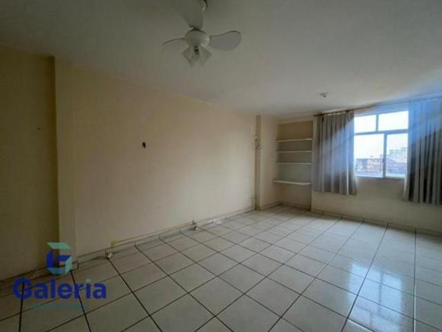 Apartamento com 1 quarto para alugar, 37m² Centro