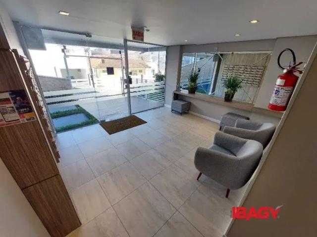 Apartamento com 1 Quarto para alugar, 42m² Trindade