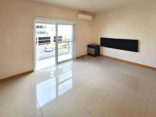 Apartamento com 1 Quarto para alugar, 65m² Centro