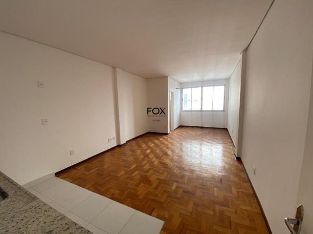 Apartamento com 1 quarto para alugar no bairro Centro