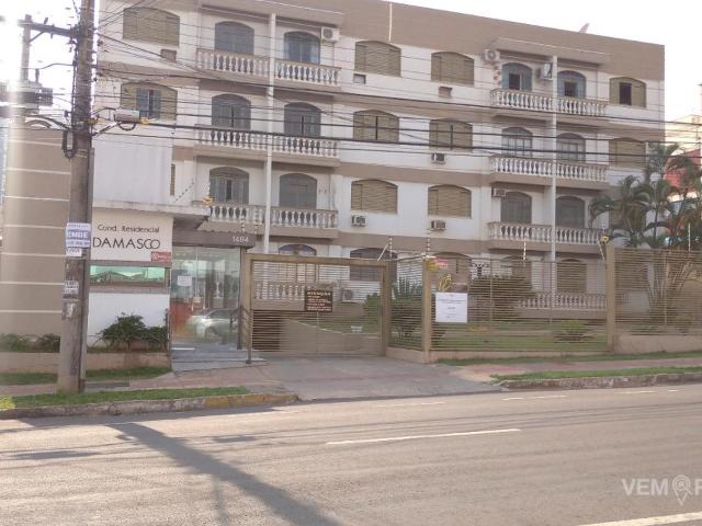 Apartamento com 1 Quarto para Alugar por R$ 900/mês