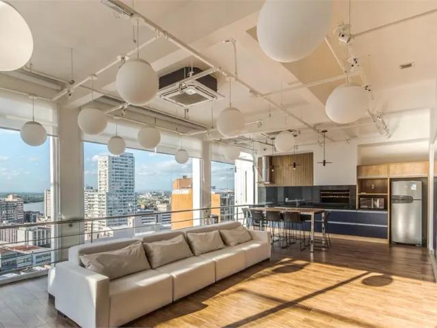 Apartamento com 1 quartos para locação em Centro Histórico RS