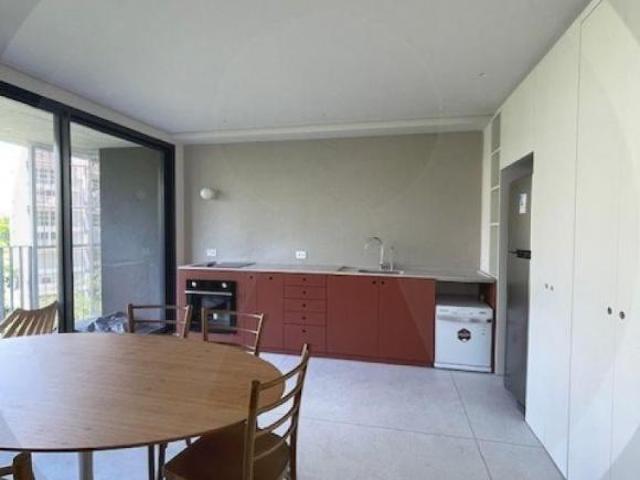 Apartamento com 1 suite, 1 vaga, Mobiliado na Vila Madalena à Venda