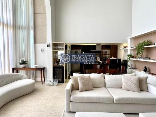 Apartamento com 1 suíte, 2 vagas e varanda em prédio novo e exclusivo no miolo do Jardim América