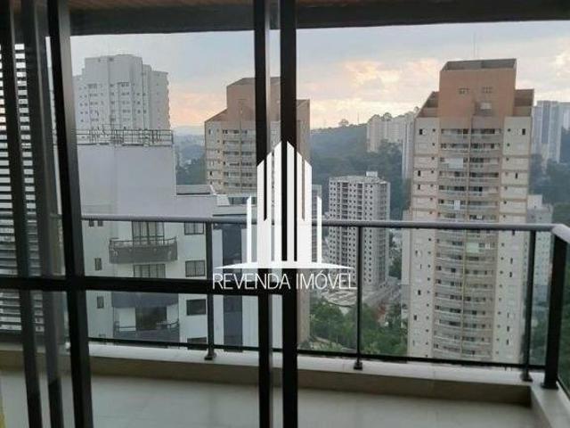 Apartamento com 1 suíte com 1 vaga no Morumbi