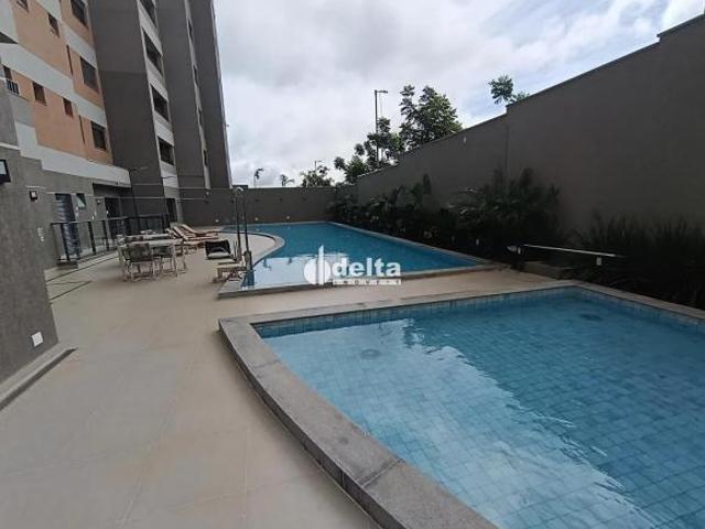Apartamento com 1 suíte disponível para locação e venda no bairro Granja Marileusa em Uberlândia MG