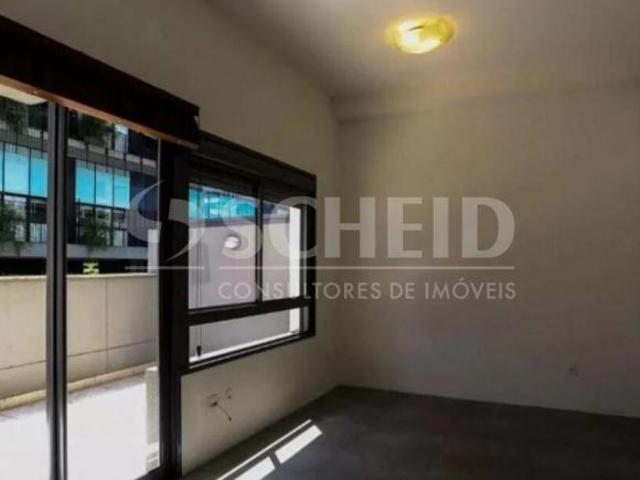 Apartamento com 1 Suíte e Varanda