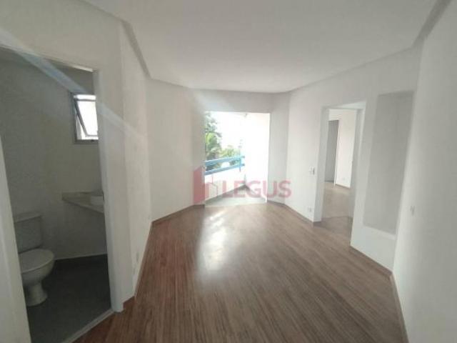 Apartamento com 1 suite e 1 vaga de garagem em Pinheiros