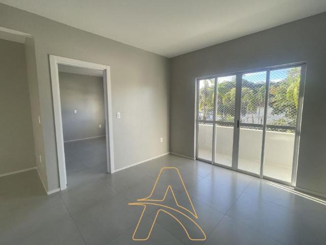 Apartamento com 1 Suíte no Bairro Velha