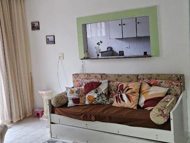 Apartamento com 1dormitório, 1vaga de garagem, salão de jogos área/serviço, 71m²