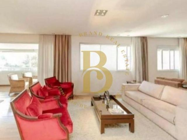 Apartamento com 206 m², 3 quartos sendo 3 suítes à venda no bairro Campo Belo