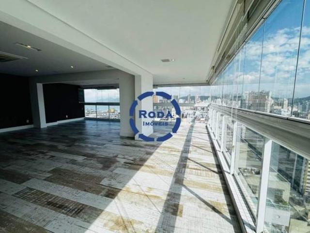 Apartamento com 207 m², 3 suítes e 4 vagas no Gonzaga