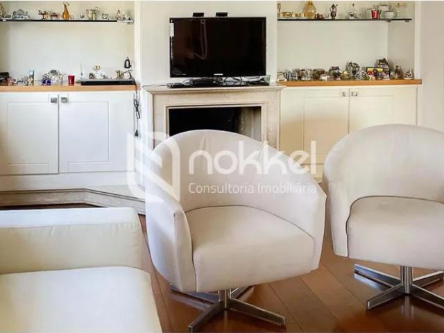 Apartamento com 208 m², 4 quartos sendo 3 suíte à venda no bairro Campo Belo