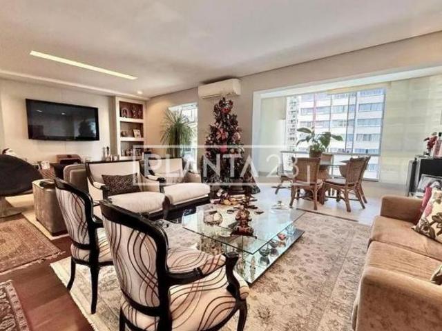 Apartamento com 208 m², 4 quartos sendo 3 suítes à venda no bairro Moema Índios