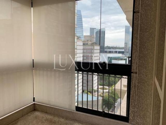 Apartamento com 208 m², 4 quartos sendo 3 suítes à venda no bairro Itaim Bibi