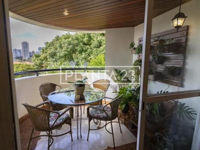 Apartamento com 200 m², 4 quartos sendo 2 suítes à venda no bairro Brooklin