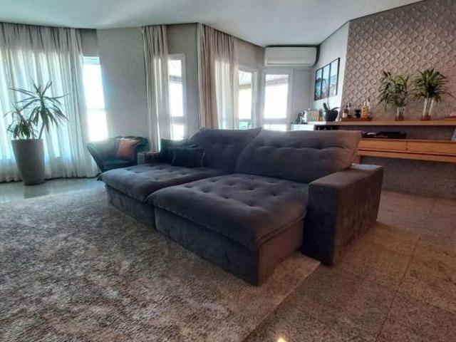 Apartamento com 202 m² e 4 suites à venda, bairro Gonzaga em Santos SP