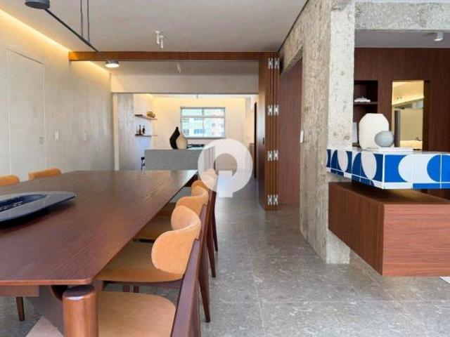 APARTAMENTO COM 215M² | 3 SUÍTES | RETROFIT ASSINADO | 2 VAGAS PARALELAS