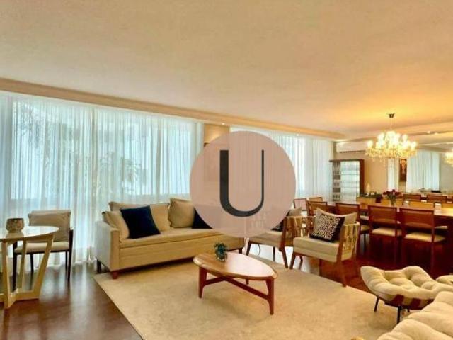 Apartamento com 216m² no Jardim Paulista