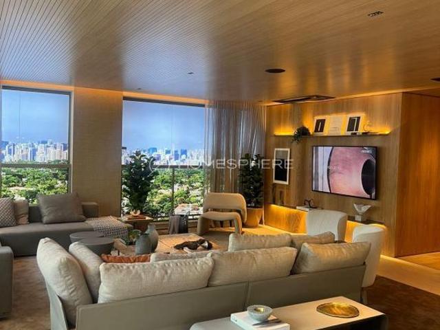 Apartamento com 217 m², 4 quartos sendo 3 suítes, varanda gourmet e quadra de tênis