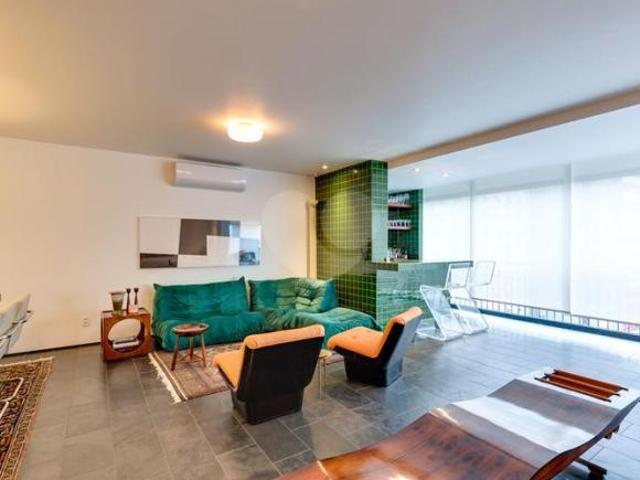Apartamento com 218 m² e 3 quartos à venda em Brooklin Paulista