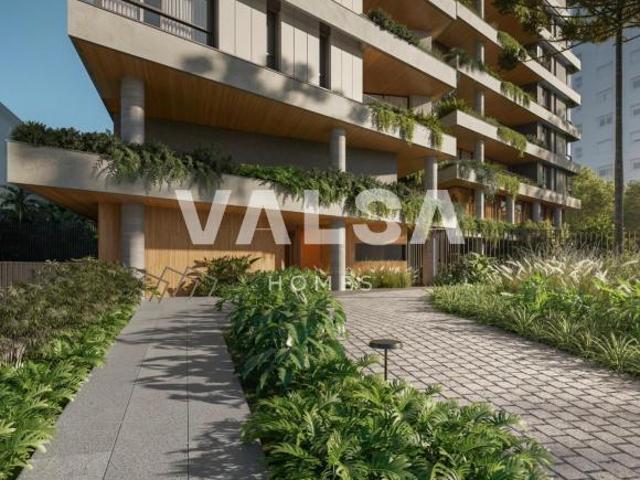 Apartamento com 219.69 m², 3 quartos sendo 3 suítes à venda no bairro Batel