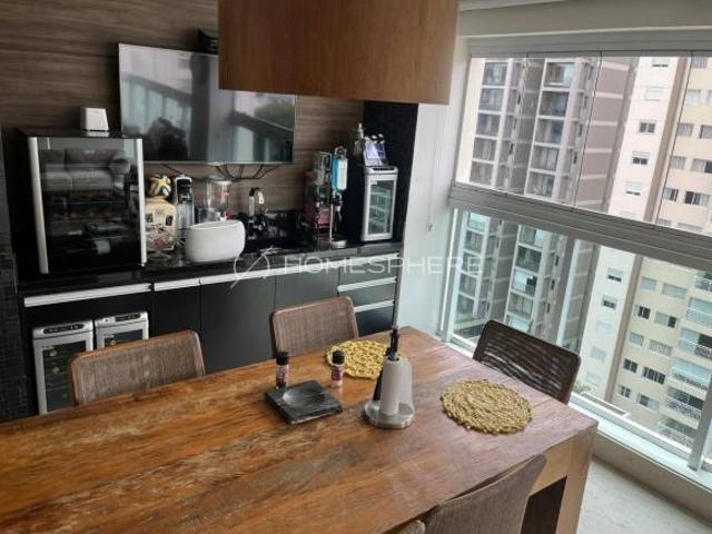 Apartamento com 210 m², 3 suítes à venda no bairro Vila Olímpia
