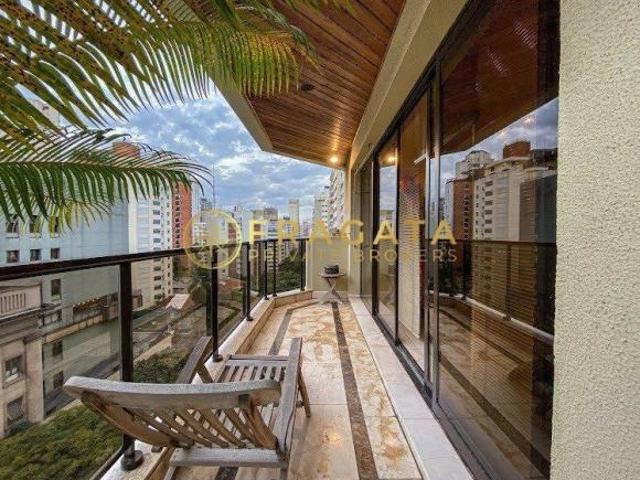 Apartamento com 225 m², 4 suítes, 3 vagas de garagem Jardim Paulista São Paulo/SP