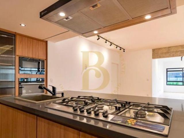 Apartamento com 220.0 m², à venda no bairro Jardim Paulista